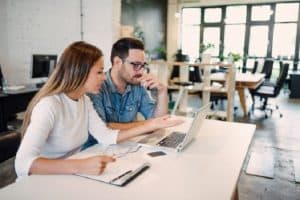 Travailler en couple : règles à respecter pour travailler avec son conjoint